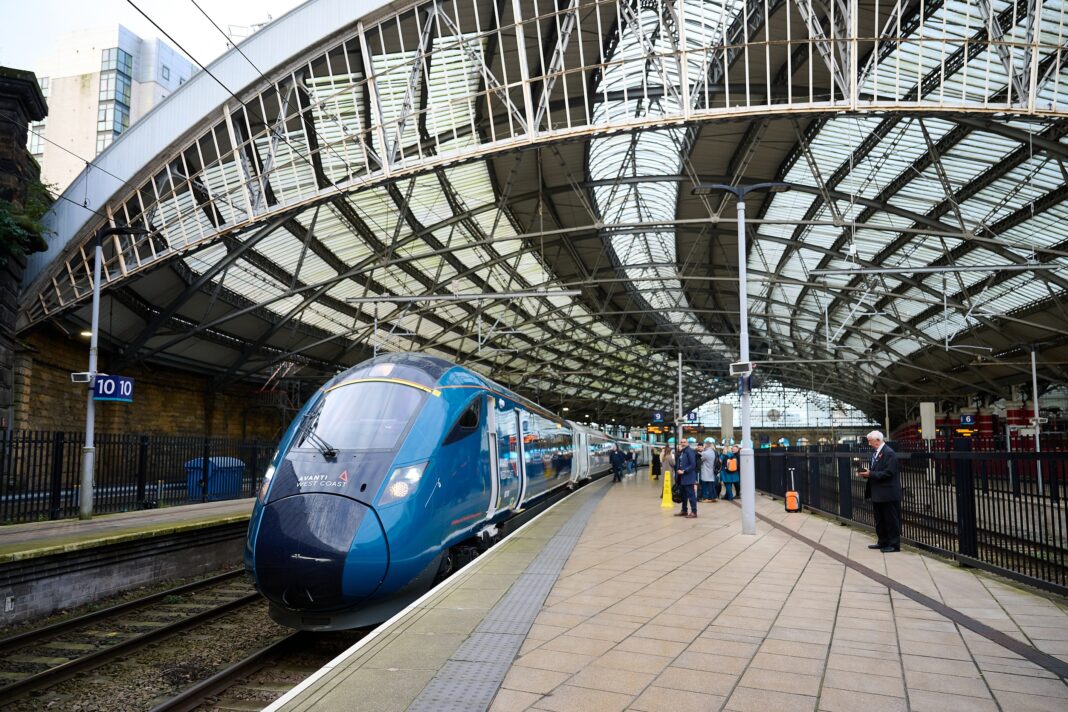 Avanti West Coast electrifies Liverpool route with new Evero trains ...