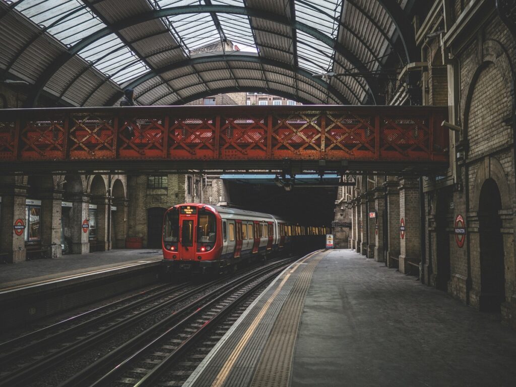 TfL’s Chief Finance Officer Announces Retirement | Rail Industry ...