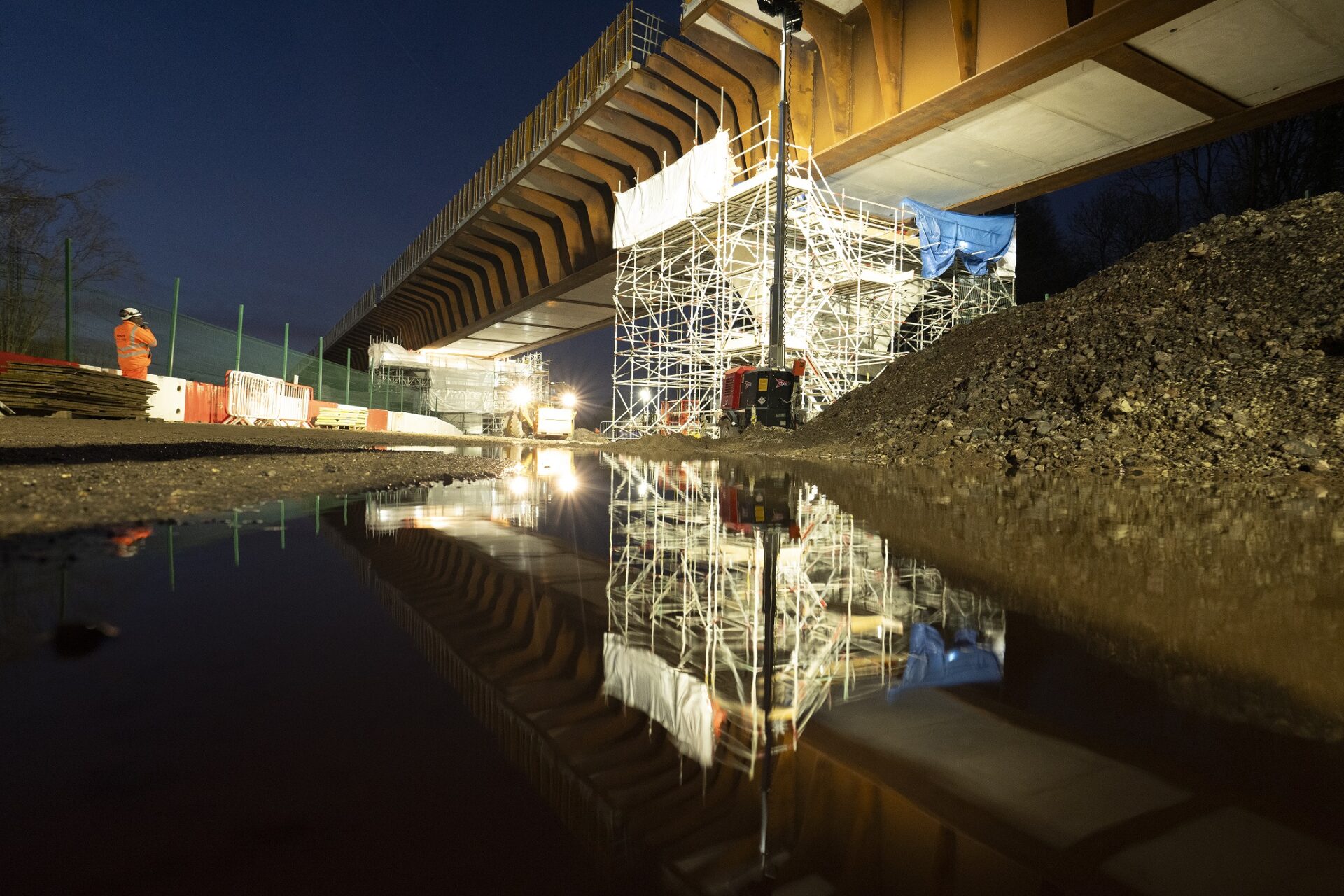HS2 Achieves Record-Breaking Viaduct Slide in Buckinghamshire | Rail ...