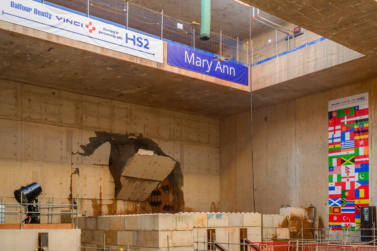 HS2 Celebrates First Birmingham Tunnel Breakthrough | Rail Industry ...