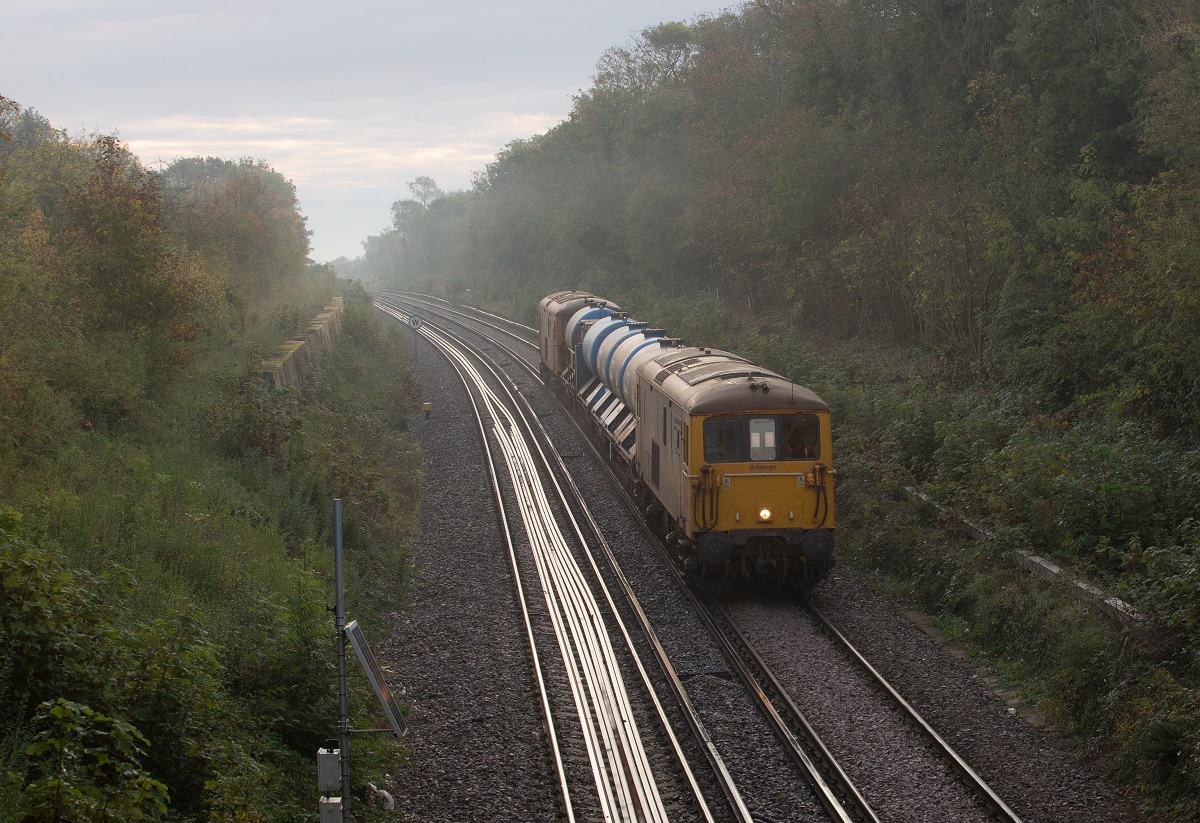 Network Rail Seals £850m Deal to Battle Autumn Leaves and Winter Ice ...